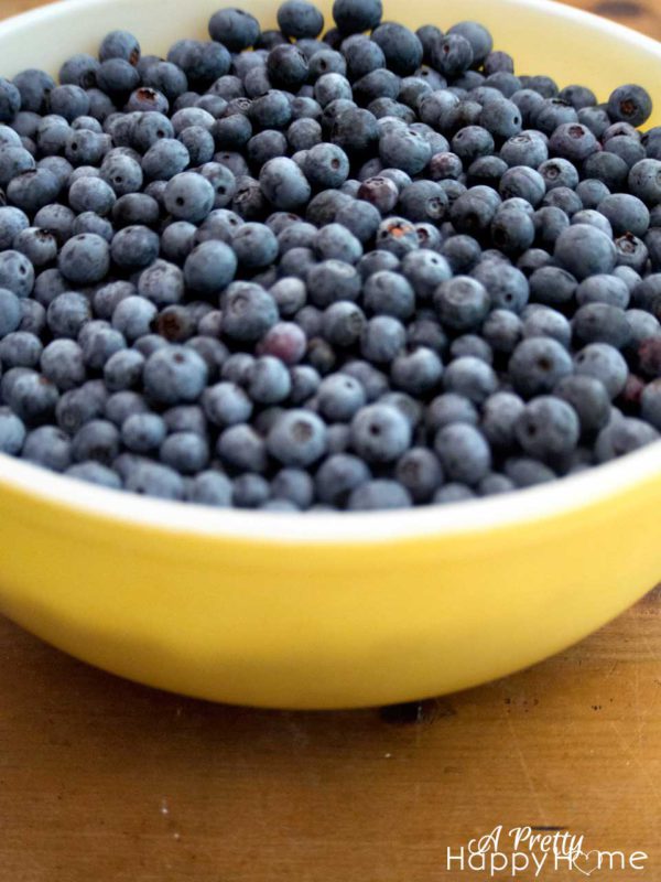 Fresh Triple Berry Pie – A Pretty Happy Home