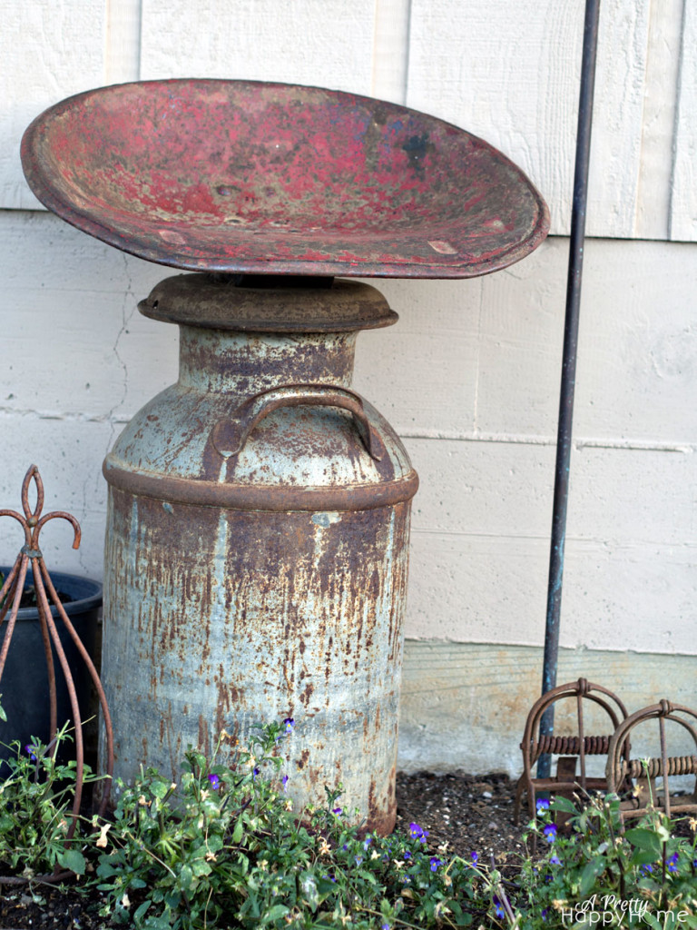 Outdoor Decorating with Farm Junk – A Pretty Happy Home