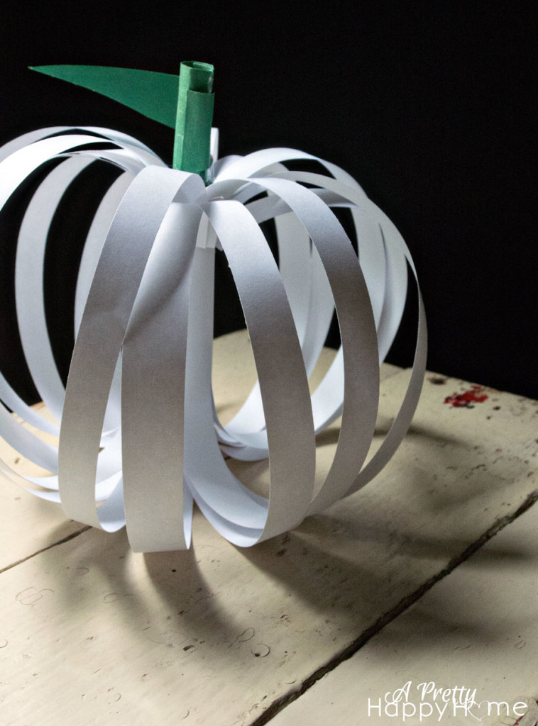 Paper Pumpkins – A Pretty Happy Home