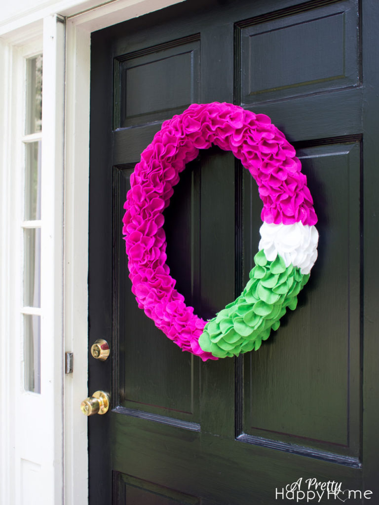DIY Felt Spring Wreath – A Pretty Happy Home