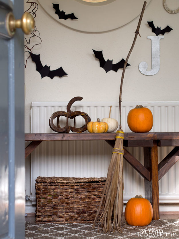 DIY Palm Leaf Broom – A Pretty Happy Home