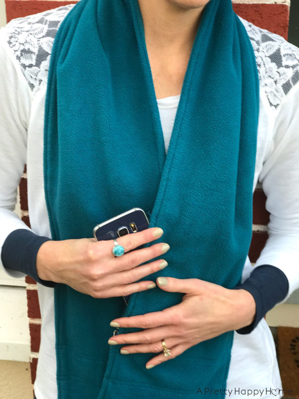 Easily Add a Hidden Pocket in a Scarf – A Pretty Happy Home