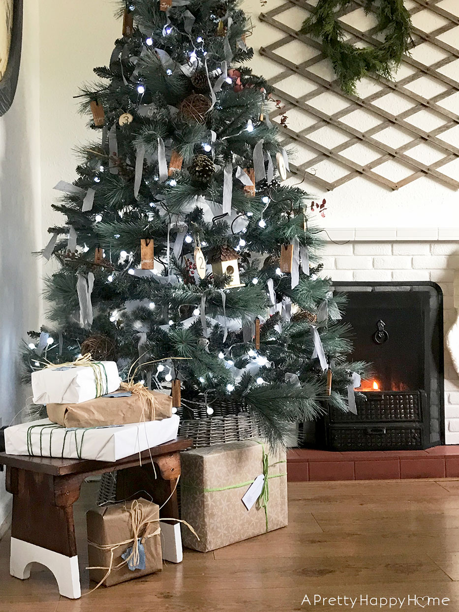I made a piano pedal tree topper for our Christmas tree.