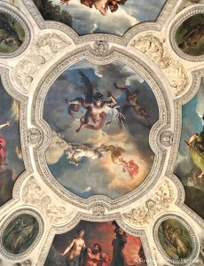 Travel: The Louvre With Kids – A Pretty Happy Home