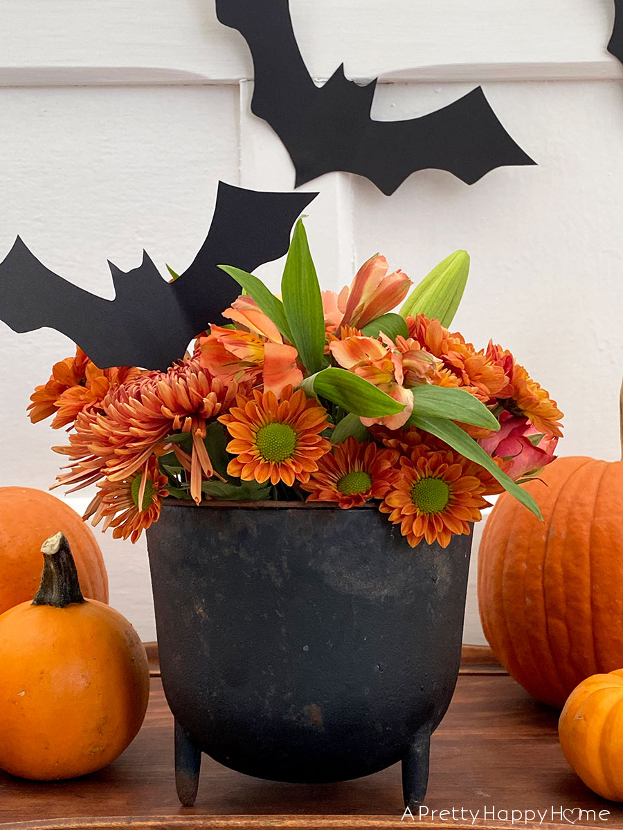 Halloween Cauldron Centerpiece – A Pretty Happy Home