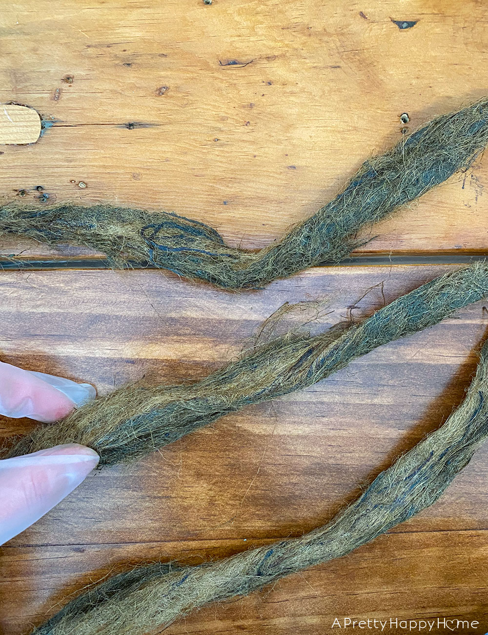 How to Fill Gaps in Wood Floors with Oakum – A Pretty Happy Home