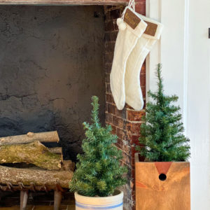 Snowflake-Themed Christmas Tree – A Pretty Happy Home