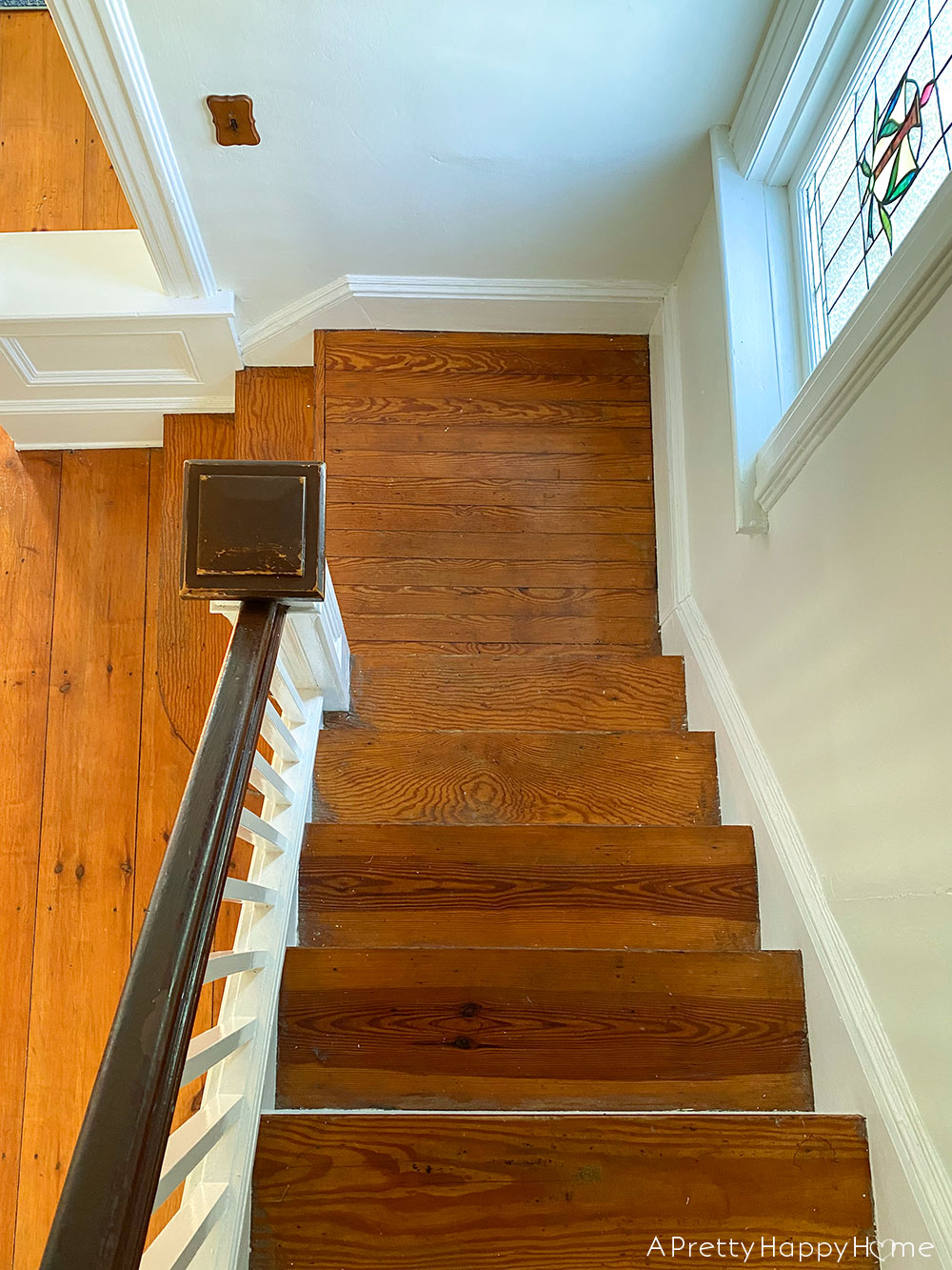 The Most Satisfying Staircase Makeover You’ve Seen Today – A Pretty ...