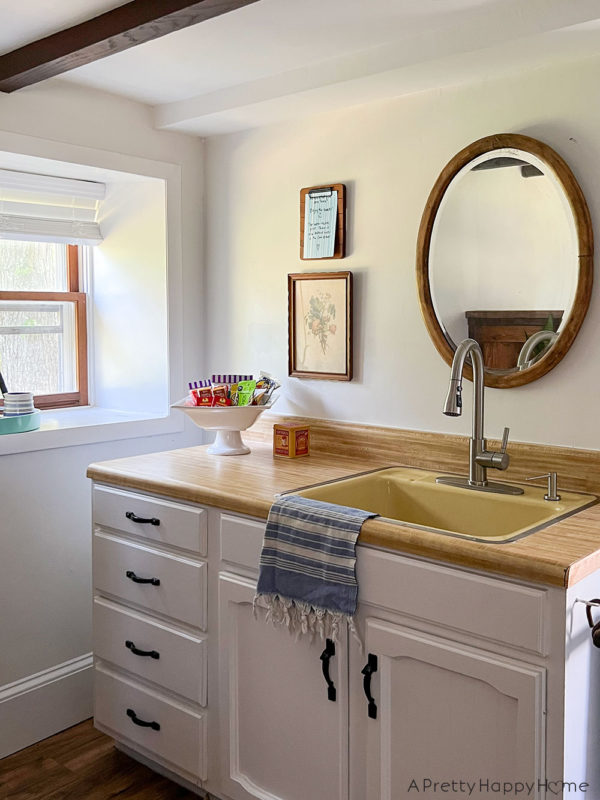 Carriage House Interior Makeover Reveal – A Pretty Happy Home