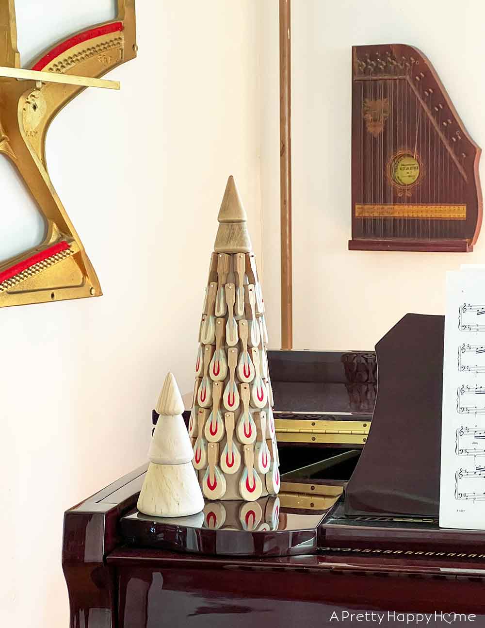How To Make A Piano Hammer Christmas Tree – A Pretty Happy Home