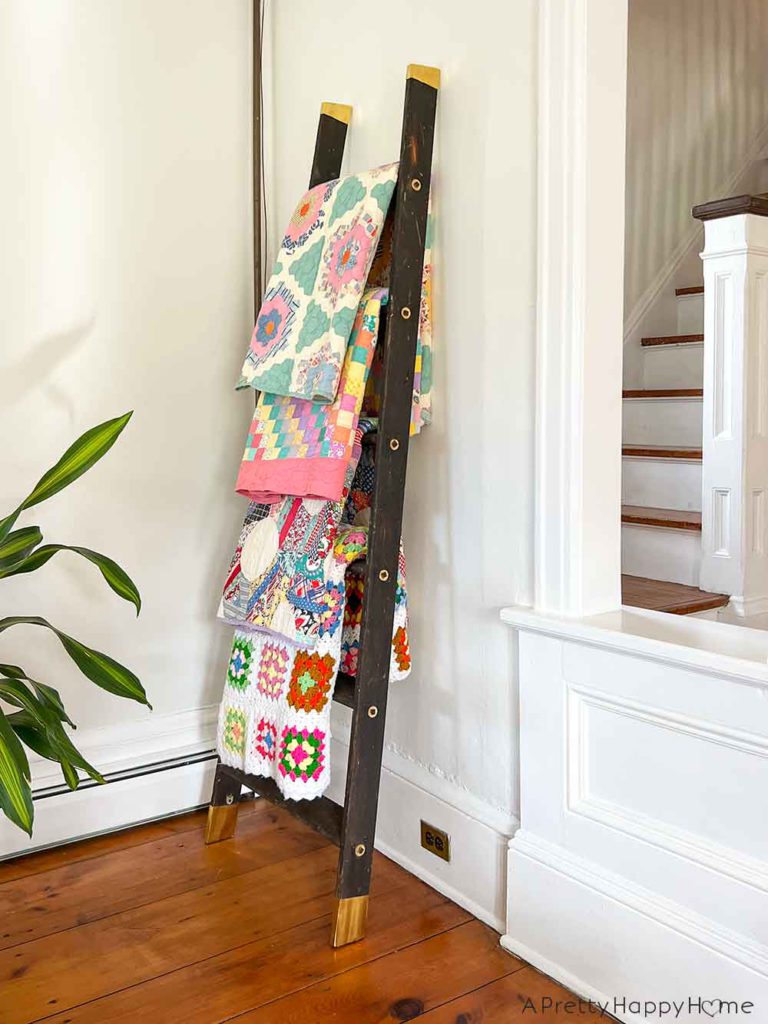 Turn An Old Wood Ladder Into A Blanket Ladder – A Pretty Happy Home