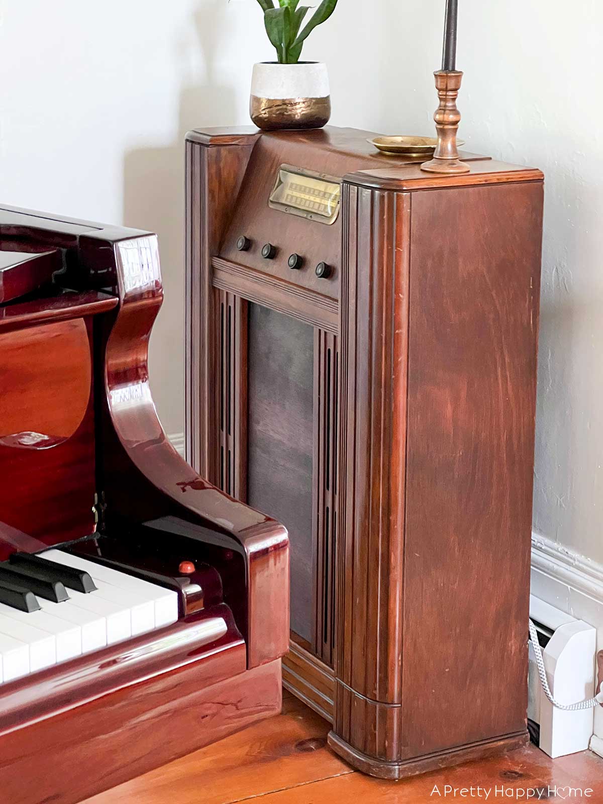 Hide A Router and Modem In An Antique Radio Cabinet – A Pretty Happy Home