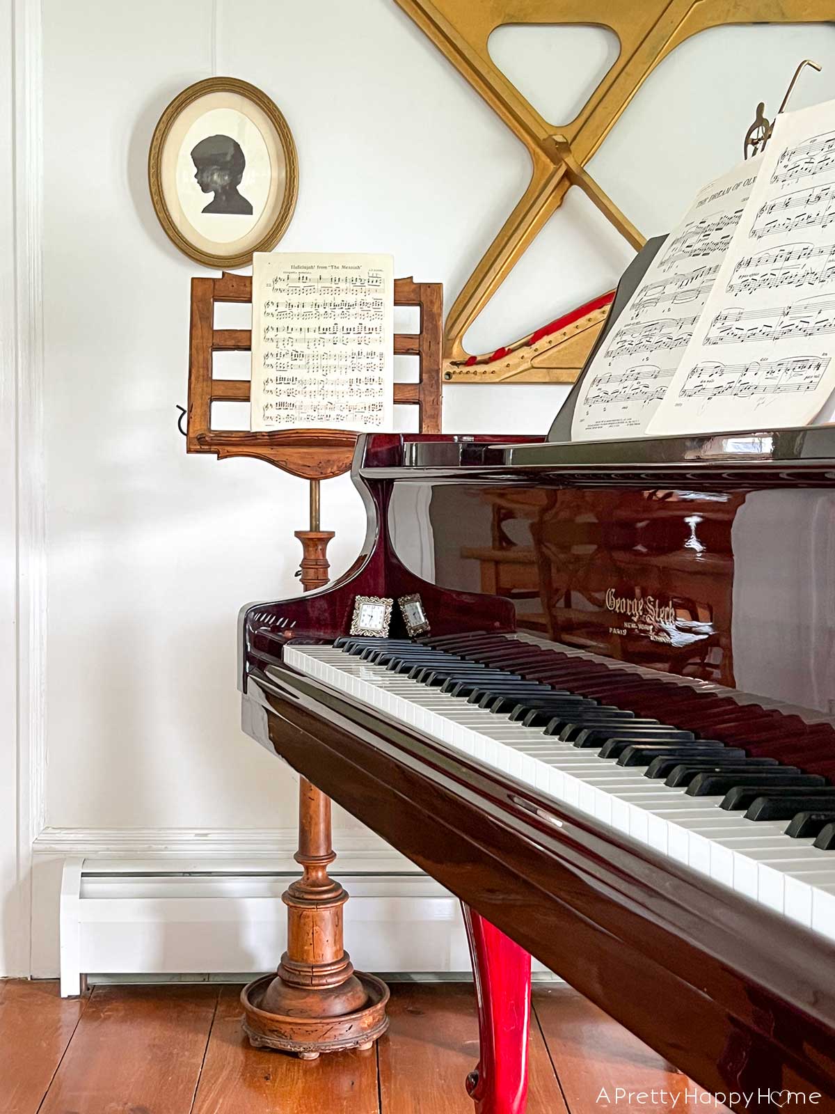 Wood Music Stand Hits The Right Note – A Pretty Happy Home