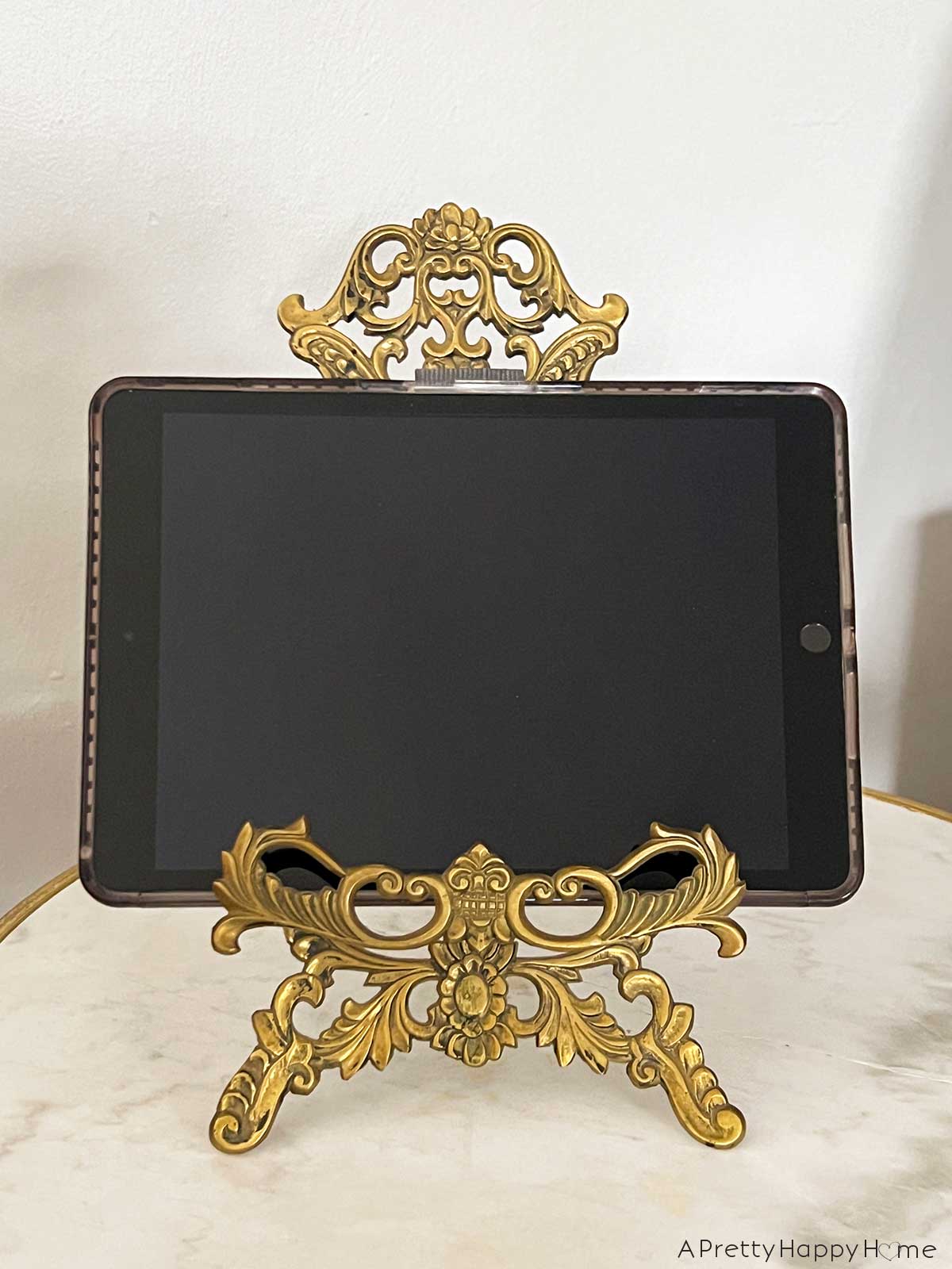 In Praise Of: Pretty Tablet Stands – A Pretty Happy Home