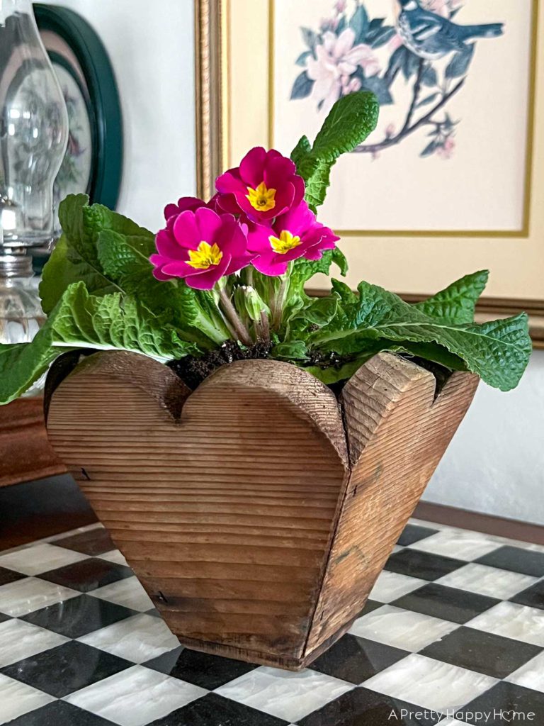 How To Make Wood Heart Planters – A Pretty Happy Home