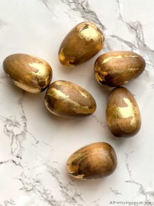 7 Ways To Decorate Wood Easter Eggs – A Pretty Happy Home