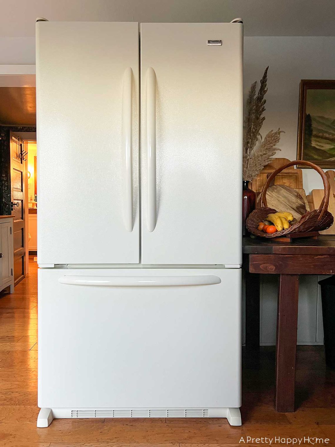 DIY Curved Wood Refrigerator Handles – A Pretty Happy Home