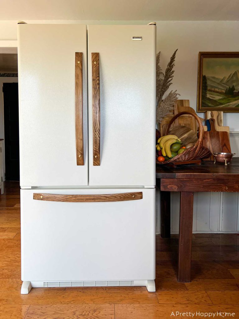 DIY Curved Wood Refrigerator Handles – A Pretty Happy Home