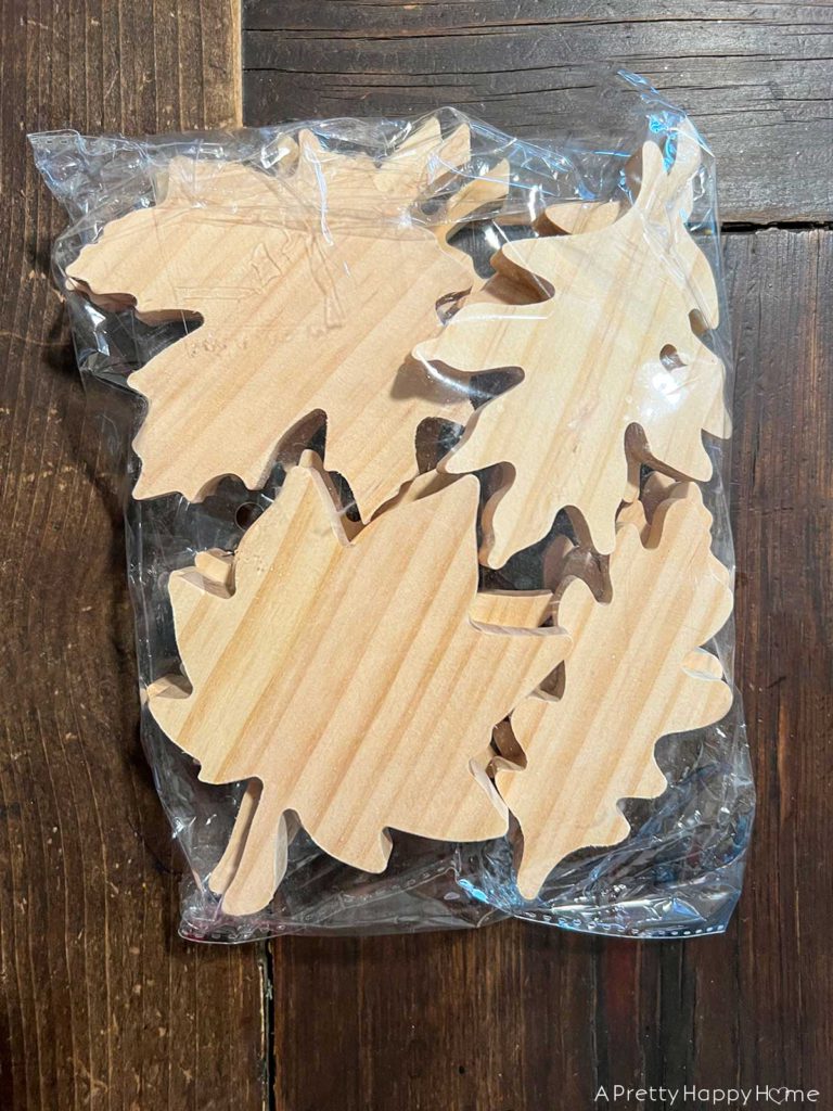 Wood Leaf Wreath – A Pretty Happy Home