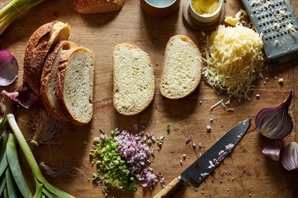 Happy List: #382 – A Pretty Happy Home