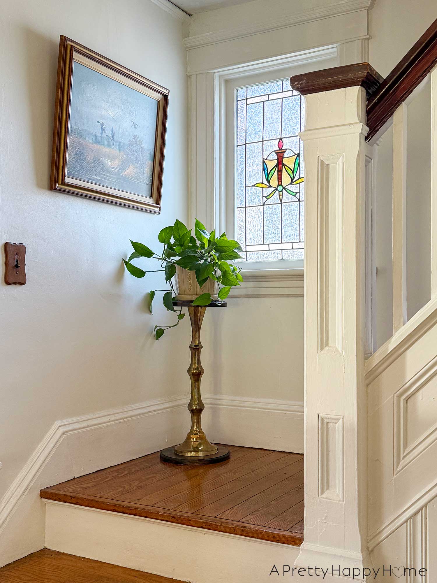Upcycled Plant Stand From a Lamp Base – A Pretty Happy Home